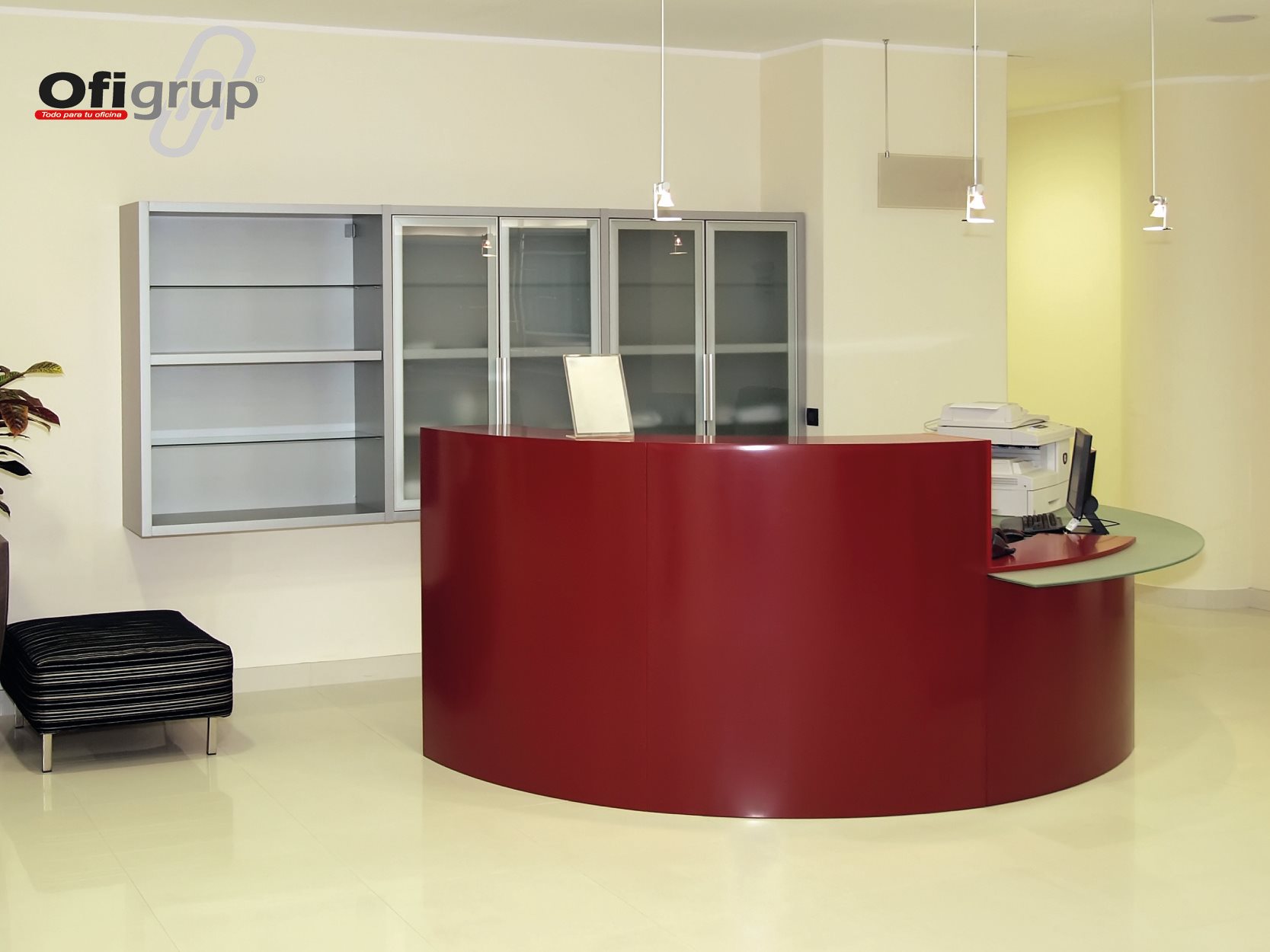 ¿Qué mobiliario elegir para la decoración de recepciones modernas?